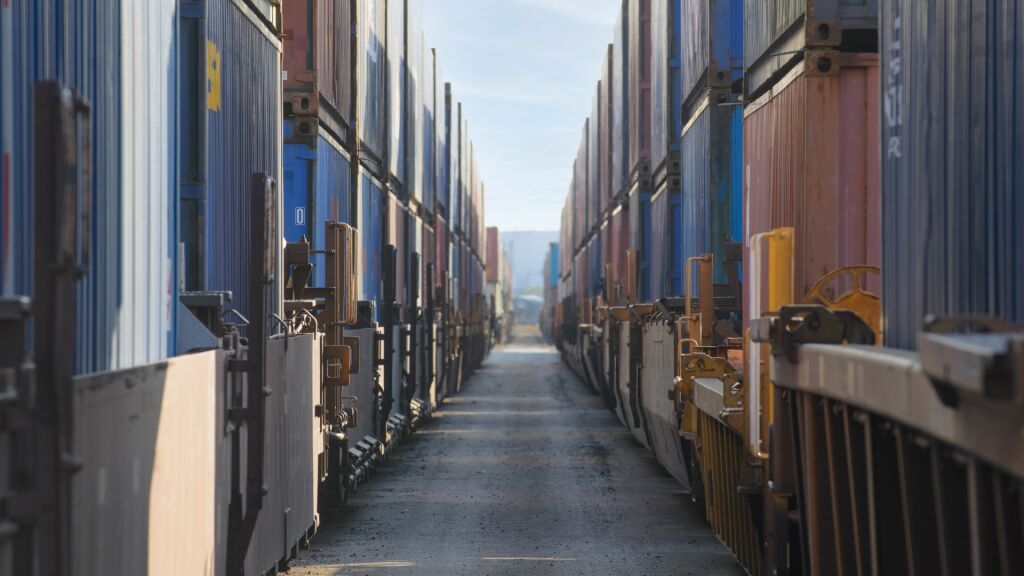 Terminal tires | Mobility in narrow harbors / Nokian Tyres