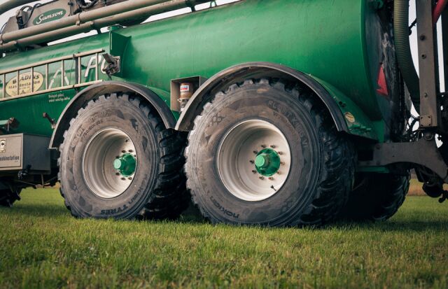 Next-level flotation for agricultural trailers and tankers / Nokian Tyres