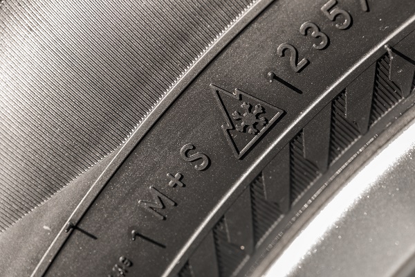 What are 3PMSF and M+S tires? | Tire markings explained / Nokian Tyres