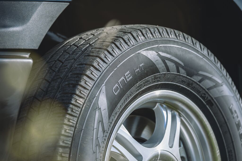 How to read tires? | Information on tire sidewall / Nokian Tires